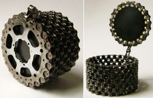 20 Coolest Recycled Bicycle Chain Creations Ever Made