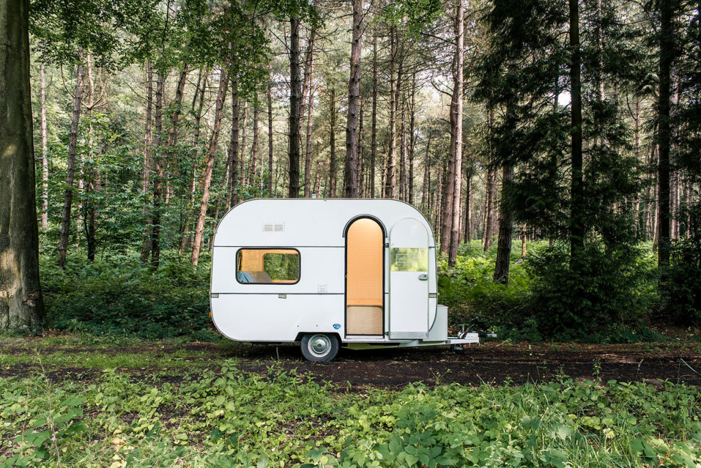 An adorable, mobile office on wheels by FIVE AM - Planet Custodian