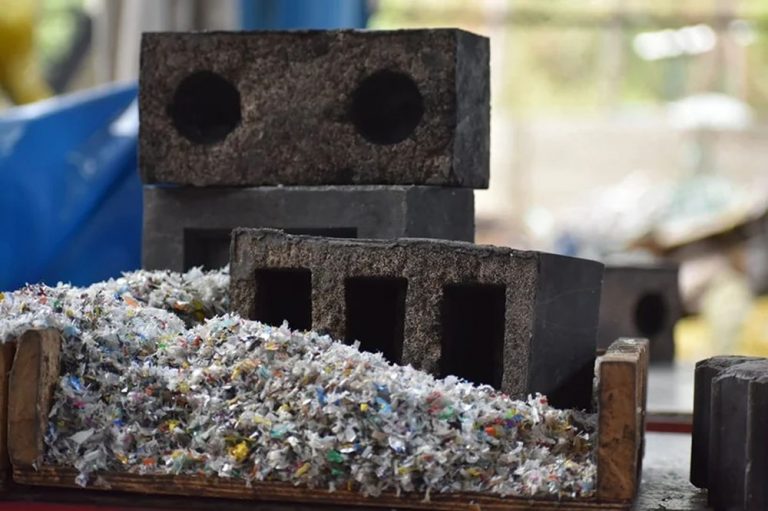Sustainable Brick 'Silica Plastic Block' is Made of Recycled Plastic & Sand